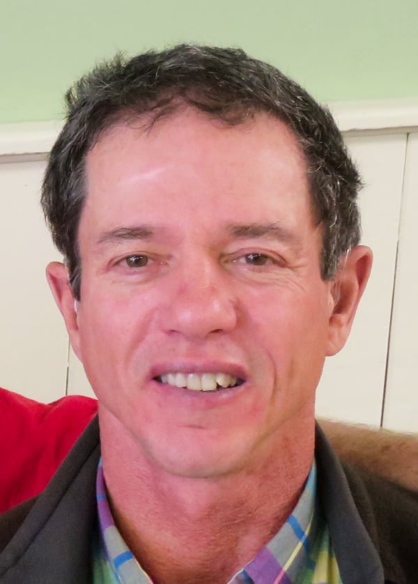 Dan Perdios – Rescued By Goldens – Dan Perdios